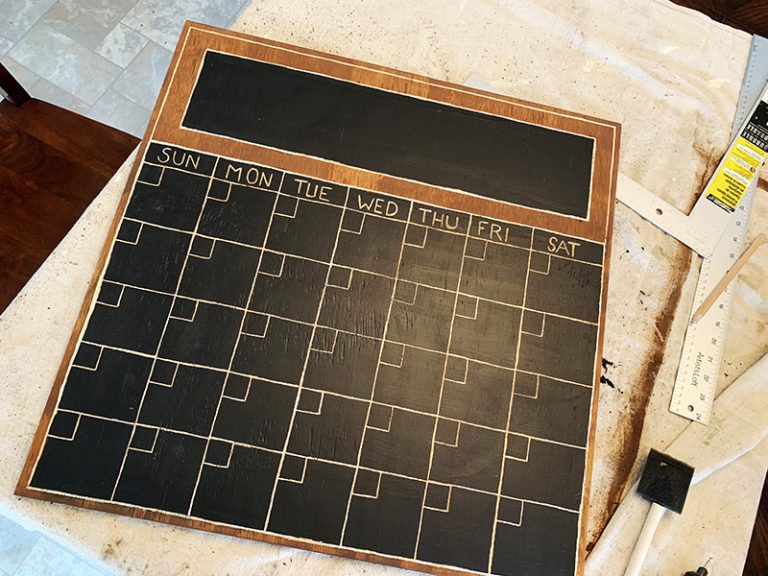 DIY Wood Wall Chalkboard Calendar For Keeping Your Family On Track