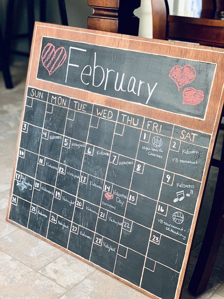 DIY Wood Wall Chalkboard Calendar For Keeping Your Family On Track