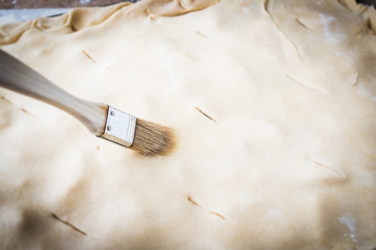 How To Make Simple + Easy Sheet Pan Apple Slab Pie
