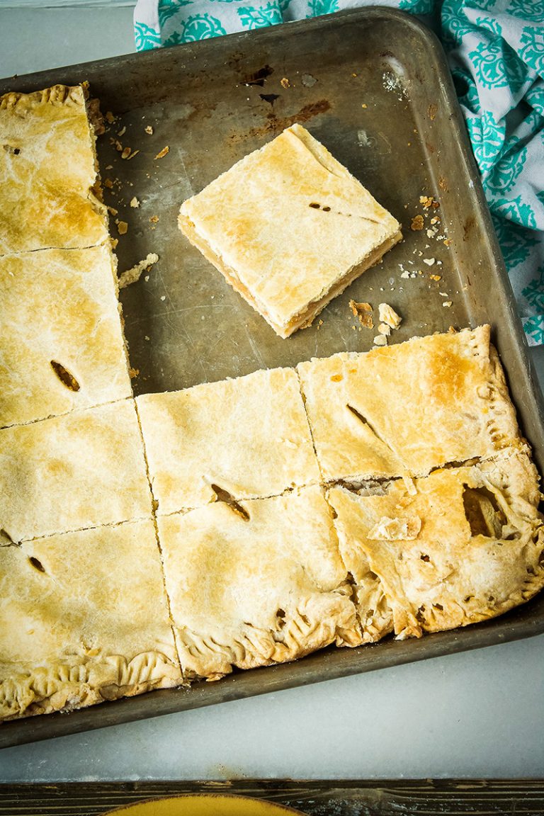 How To Make Simple + Easy Sheet Pan Apple Slab Pie